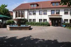 Uhren und Porzellan: Schutz für regionale Industrieprodukte