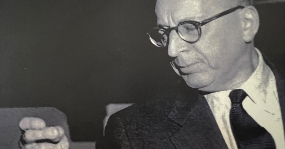 Verdunkelter Blick zurück nach Darmstadt und Wiesbaden