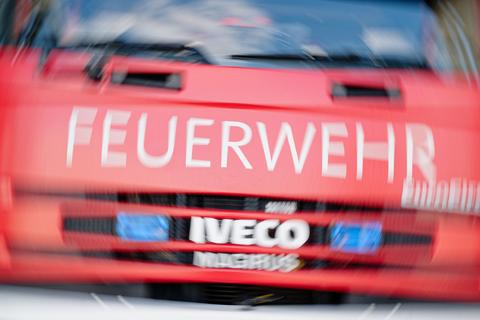 Hitze: Feuerwehreinsatz an Kesselwagen im Bahnhof von Worms