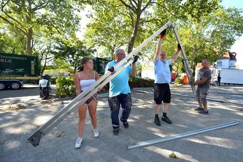 Entenrennen und Gurkenlauf bei der Horchheimer Kerb